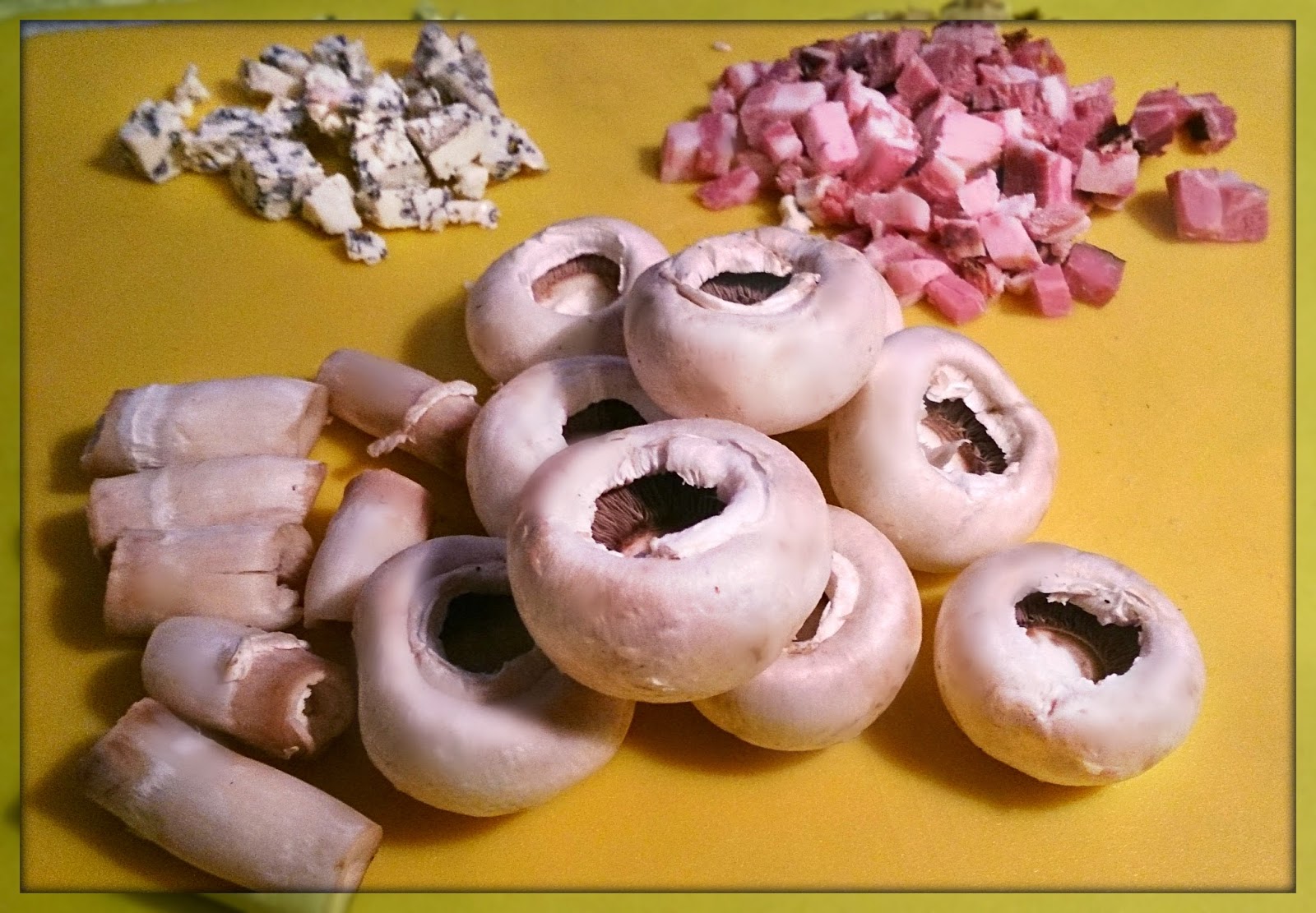 MEHE TOIT: Lihtne fancy snäkk: täidetud šampinjonid