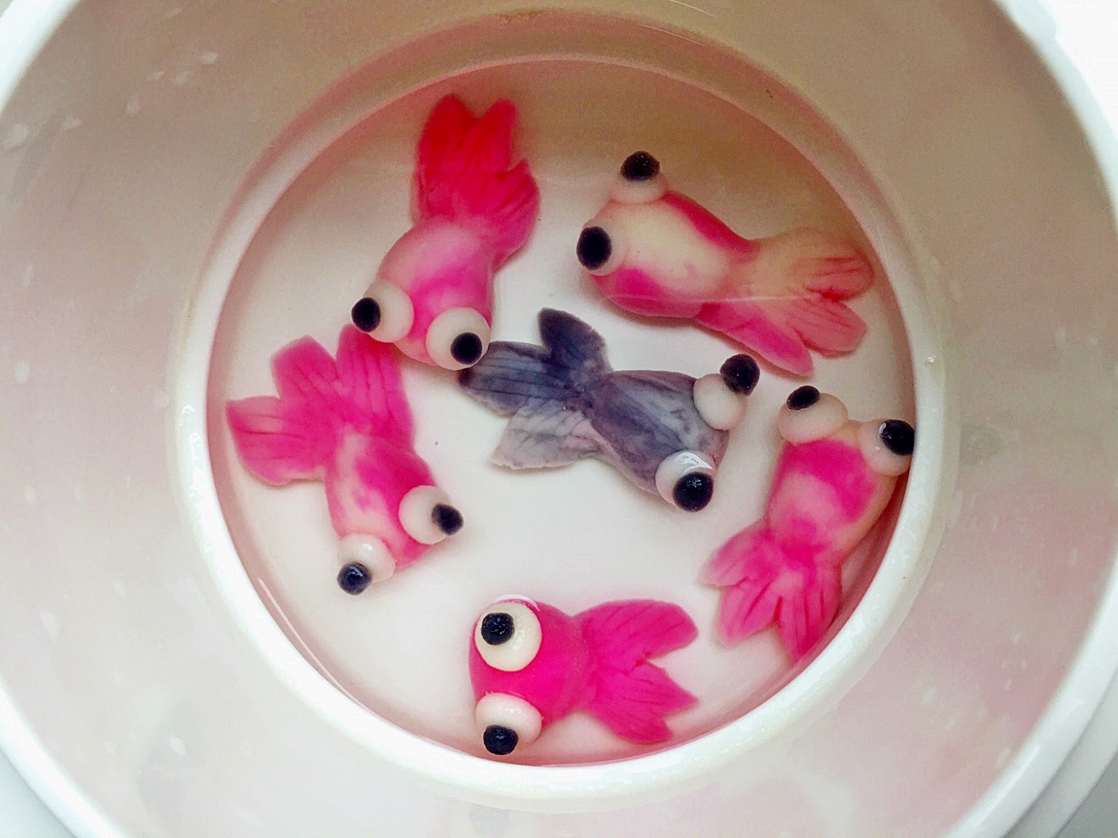 #michiekitchen - HOW TO MAKE GOLD FISH "TONG YUEN" / GLUTINOUS RICE BALLS