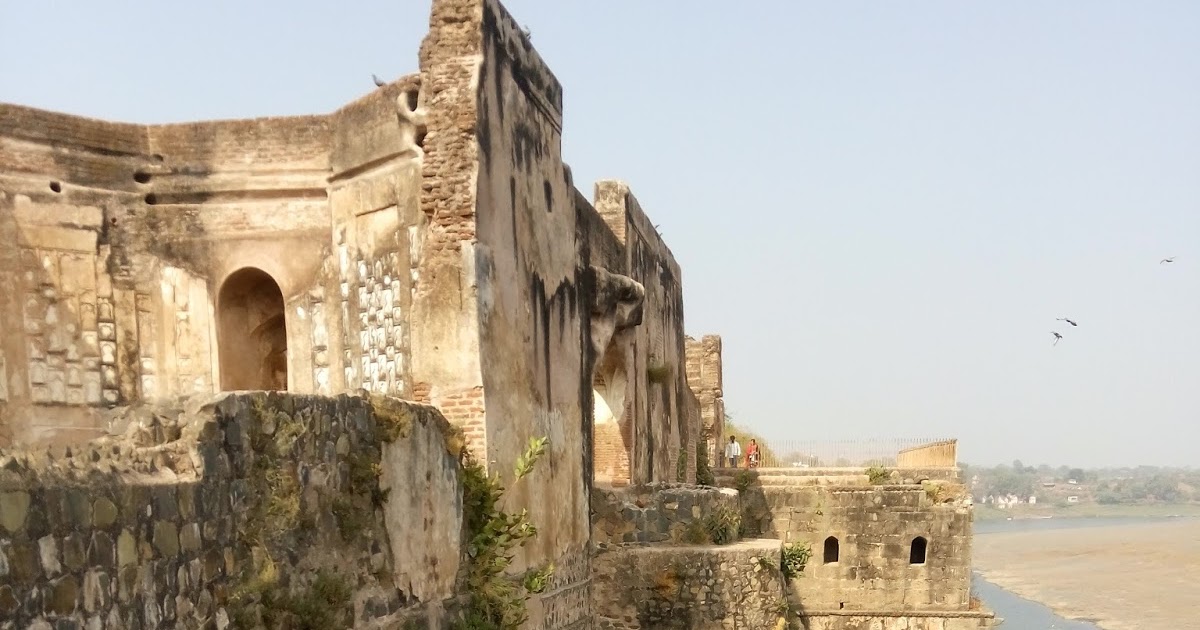 Shahi Qila in Burhanpur in Madhya Pradesh | The journey of a thousand ...