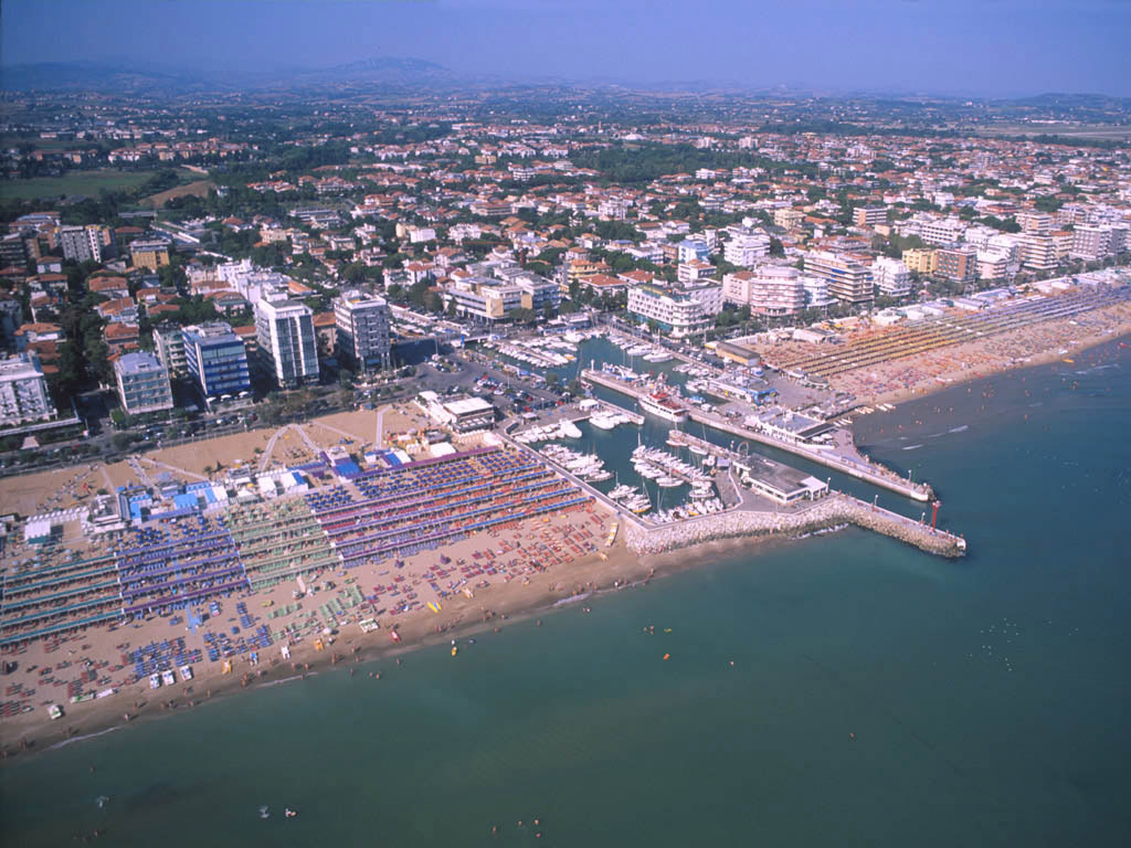 Reencontros: RICCIONE / ITÁLIA