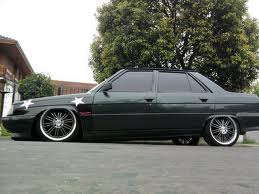 Los Mejores Autos del mundo: Renault 9 Black