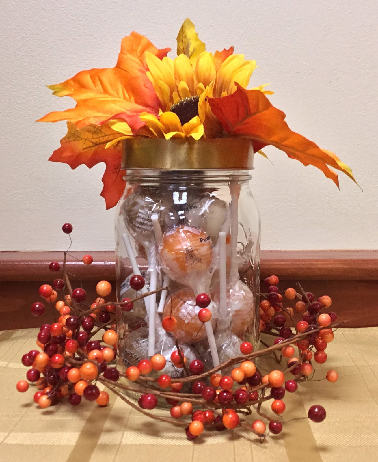 Original Gourmet Lollipop Fall Centerpiece