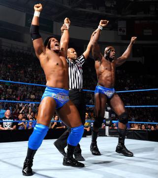 WWE In live!!!!: THE PRIME TIME PLAYERS vs JUSTIN GABRIEL & TYSON KIDD