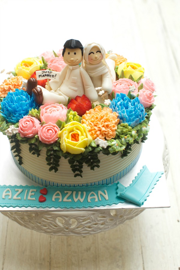 Kek Hantaran Bunga-bunga - masam manis