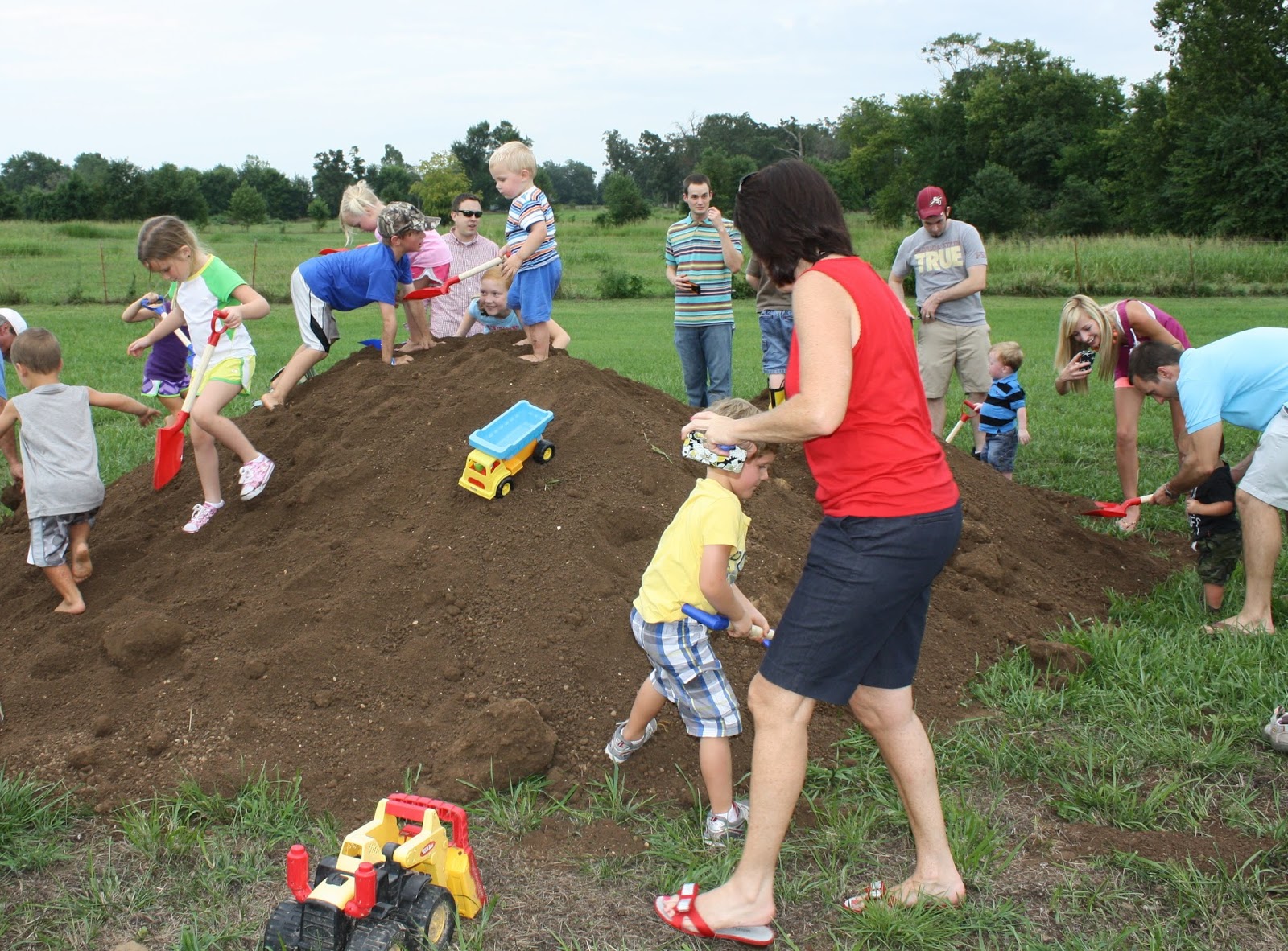 The Gibson Family: Collier's Digging in the Dirt Party