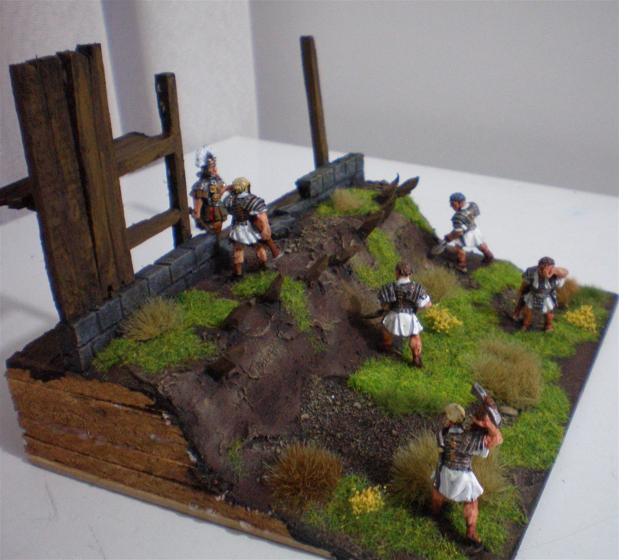 15mm paint shack: 28mm Romans, fort finished