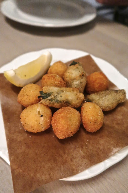 Scrumpdillyicious: Giulietta: Classic Italian Cuisine on College