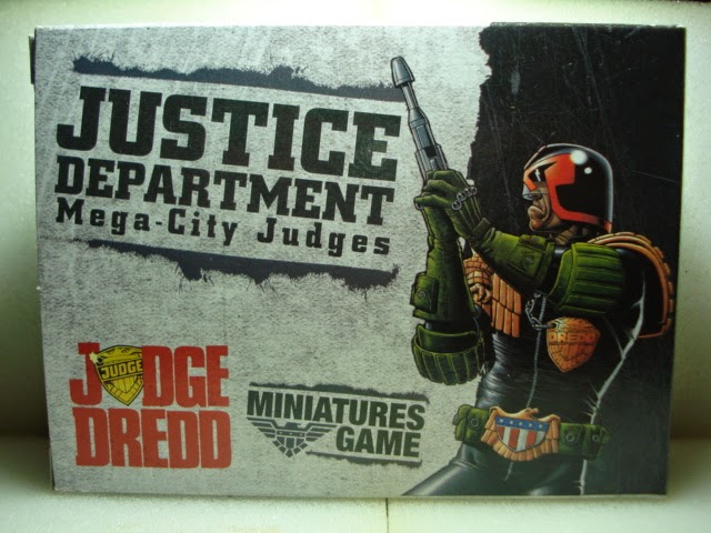 GMorts Chaotica: Judge Dredd Miniatures Game - Starter Set Review