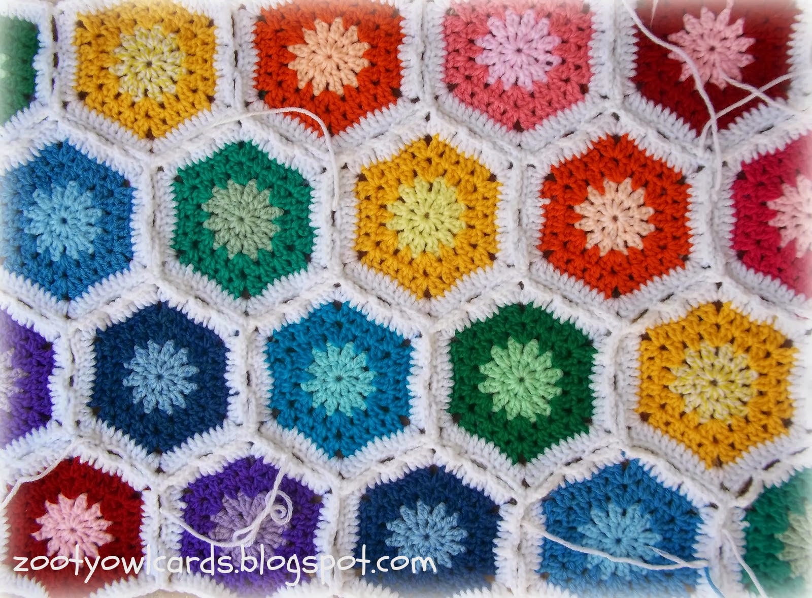 Zooty Owl's Crafty Blog: Rainbow Hexagon Motif: Pattern