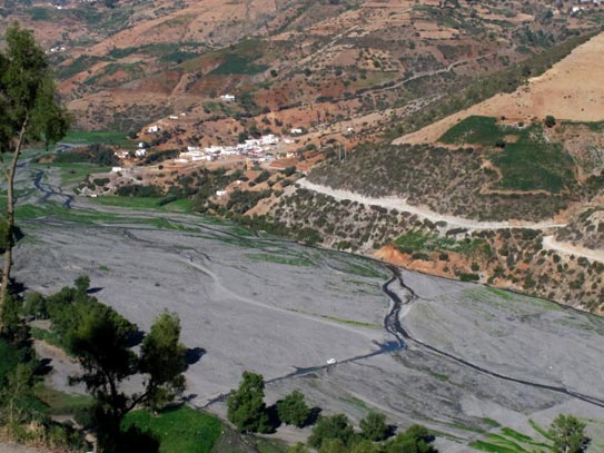 SENDERISMO EN EL RIF/RANDONNÉES DANS LE RIF: EL OUED EL KANAR. REGIÓN ...