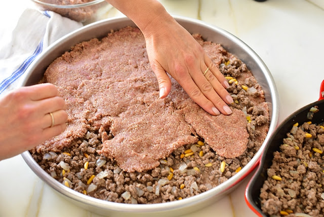 Kibbeh Sahnieh in a Round Pan Recipe | Arabic Food Recipes