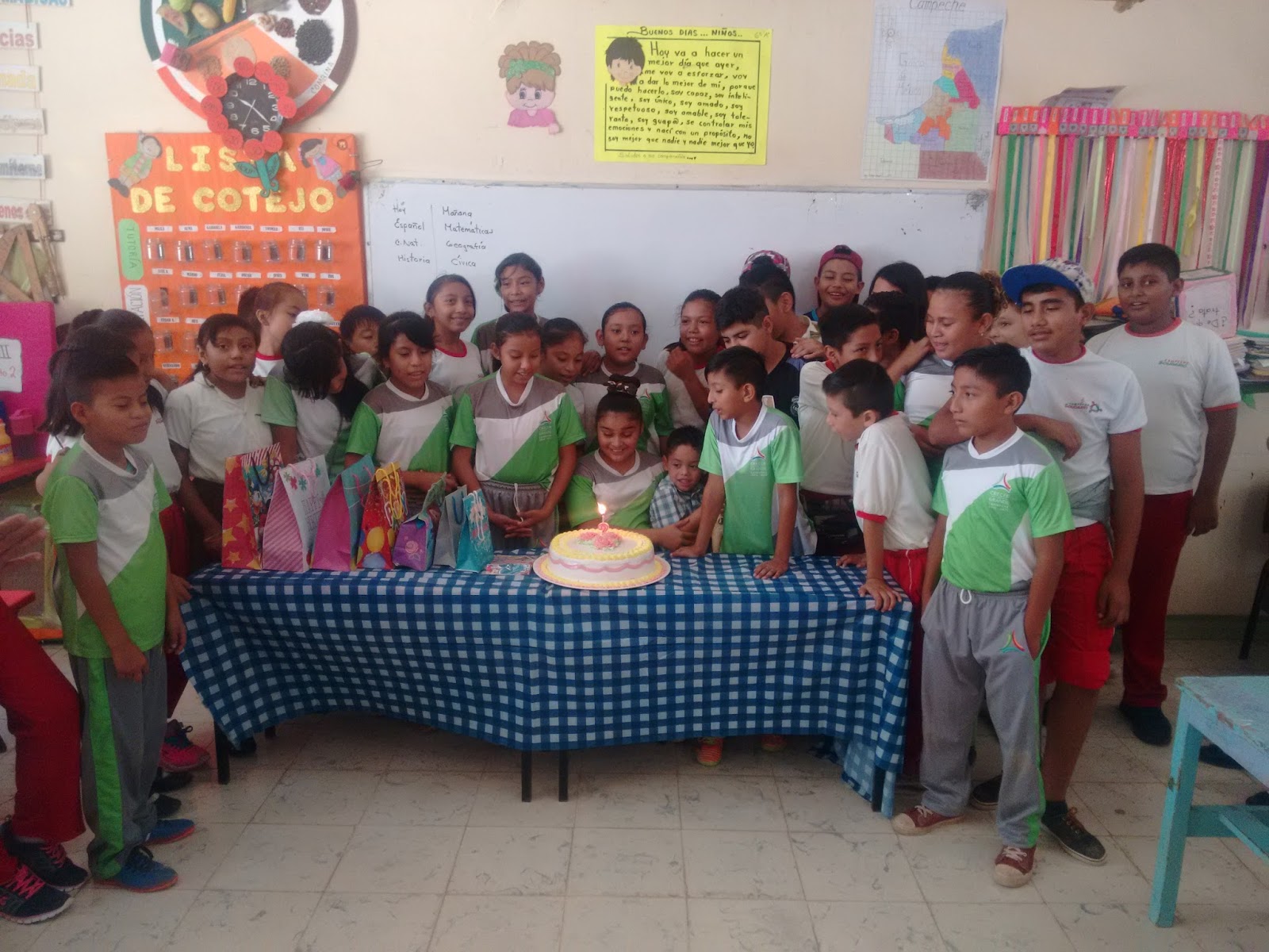 SEXTO GRADO " A" 2017 - 2018: EL SEXTO A