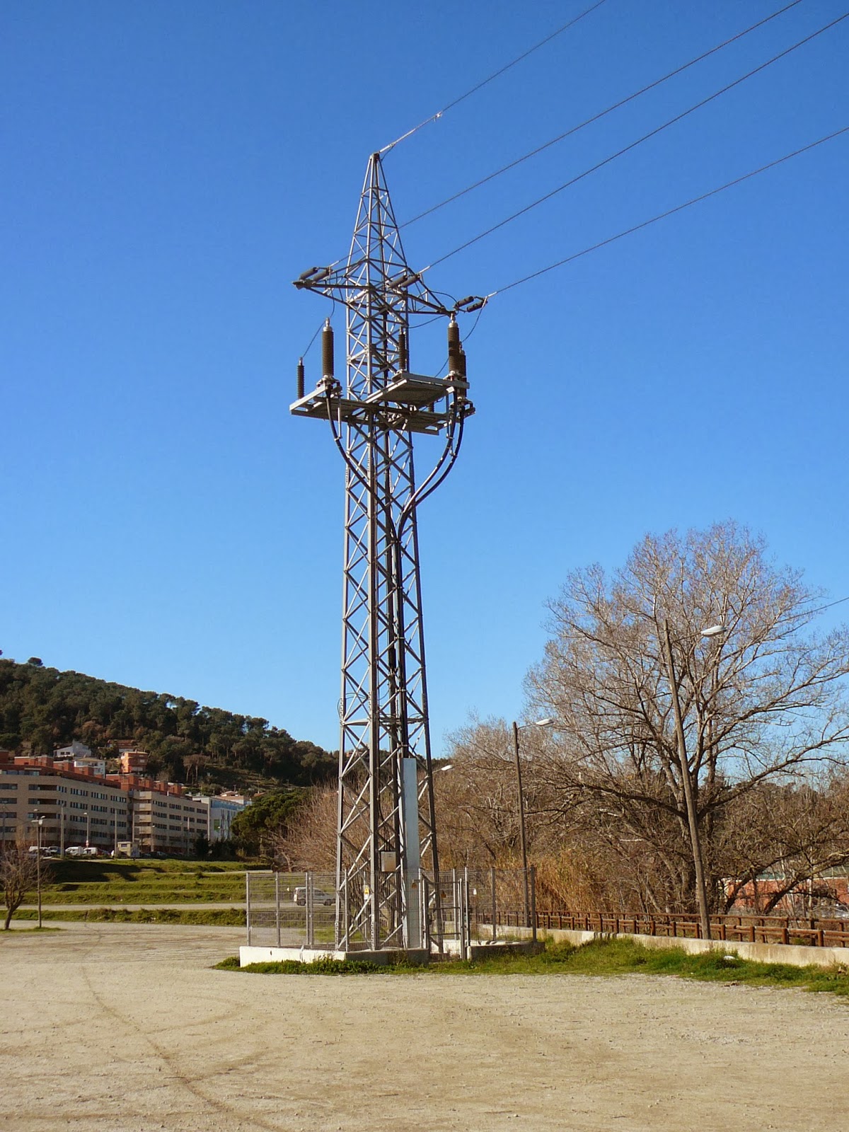 J. Sanchez Rios: Power Line Communication - Protection Systems (Part I)
