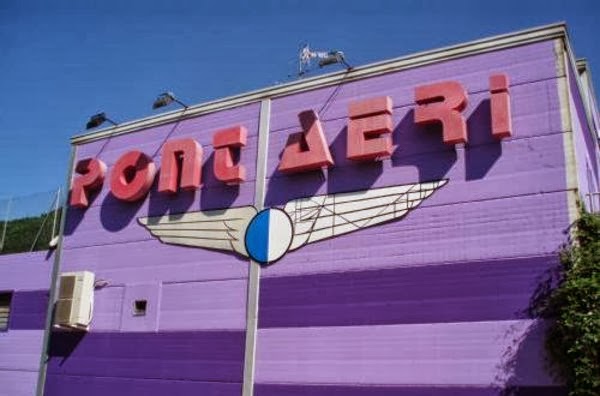 Music makes me smile :): DISCOTECAS Y DEMÁS LEYENDAS DE LOS 2000