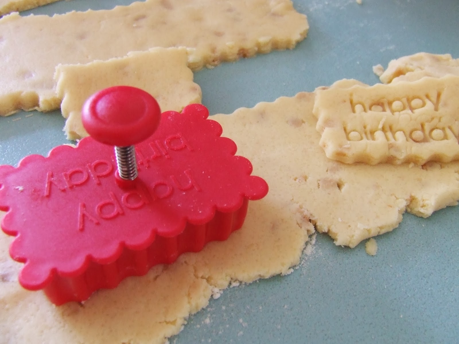 Kiwi Cakes: Message Cookies - from Kiwicakes test kitchen