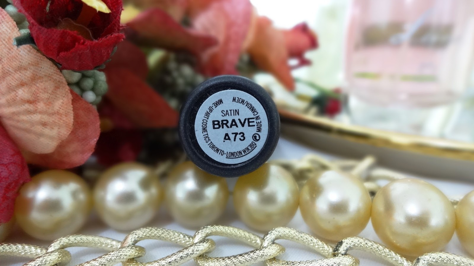 Aline Freire: RESENHA: BATOM BRAVE DA MAC