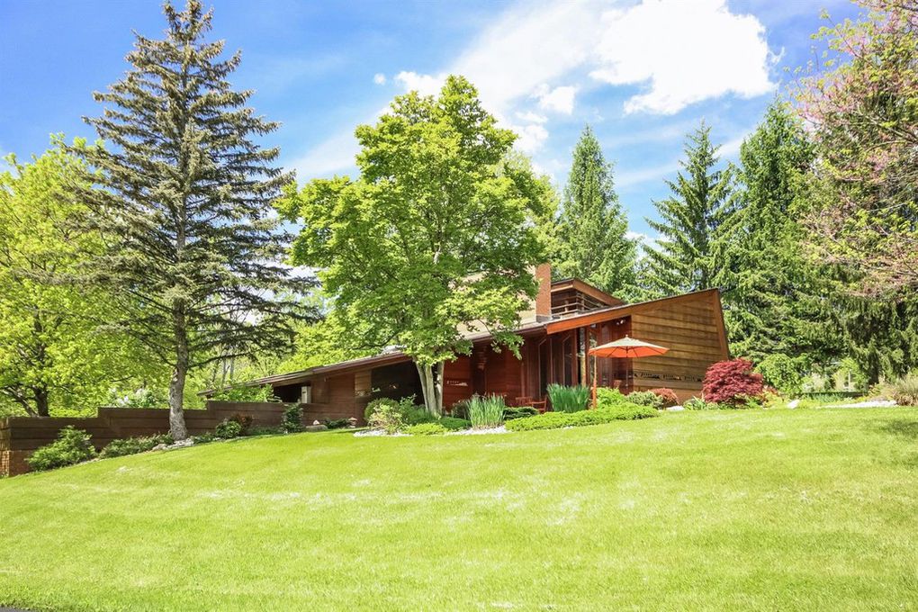 Haddock House for Sale - Designed by Frank Lloyd Wright in 1939: Most ...