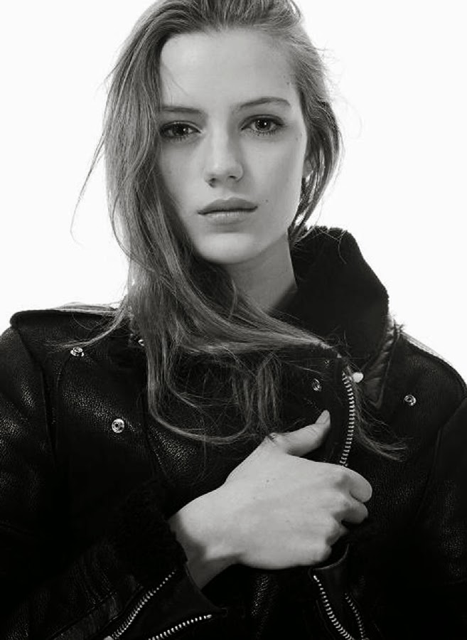 Esther Heesch Chanel