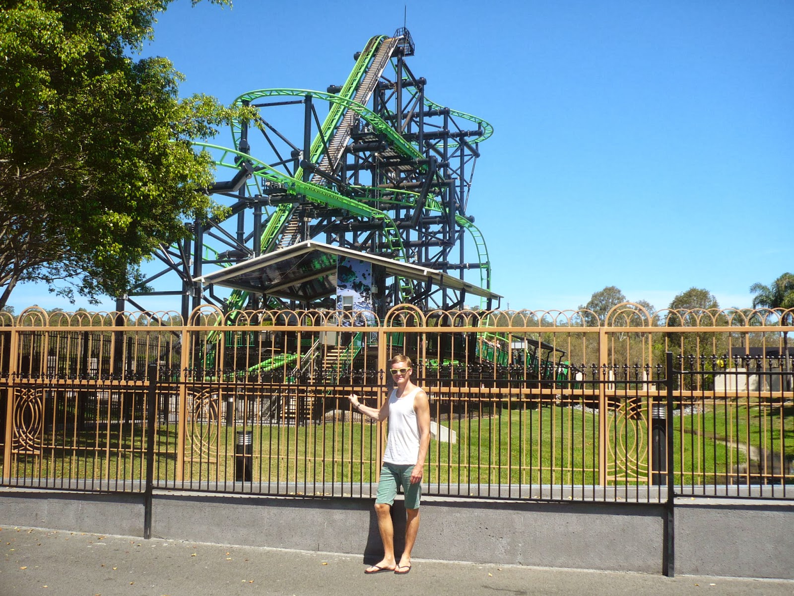 Tanbay and Laura in Australia : Movie World Gold Coast!