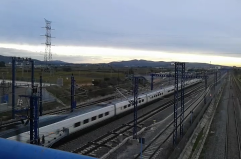 El Món del raíl: AVE 100