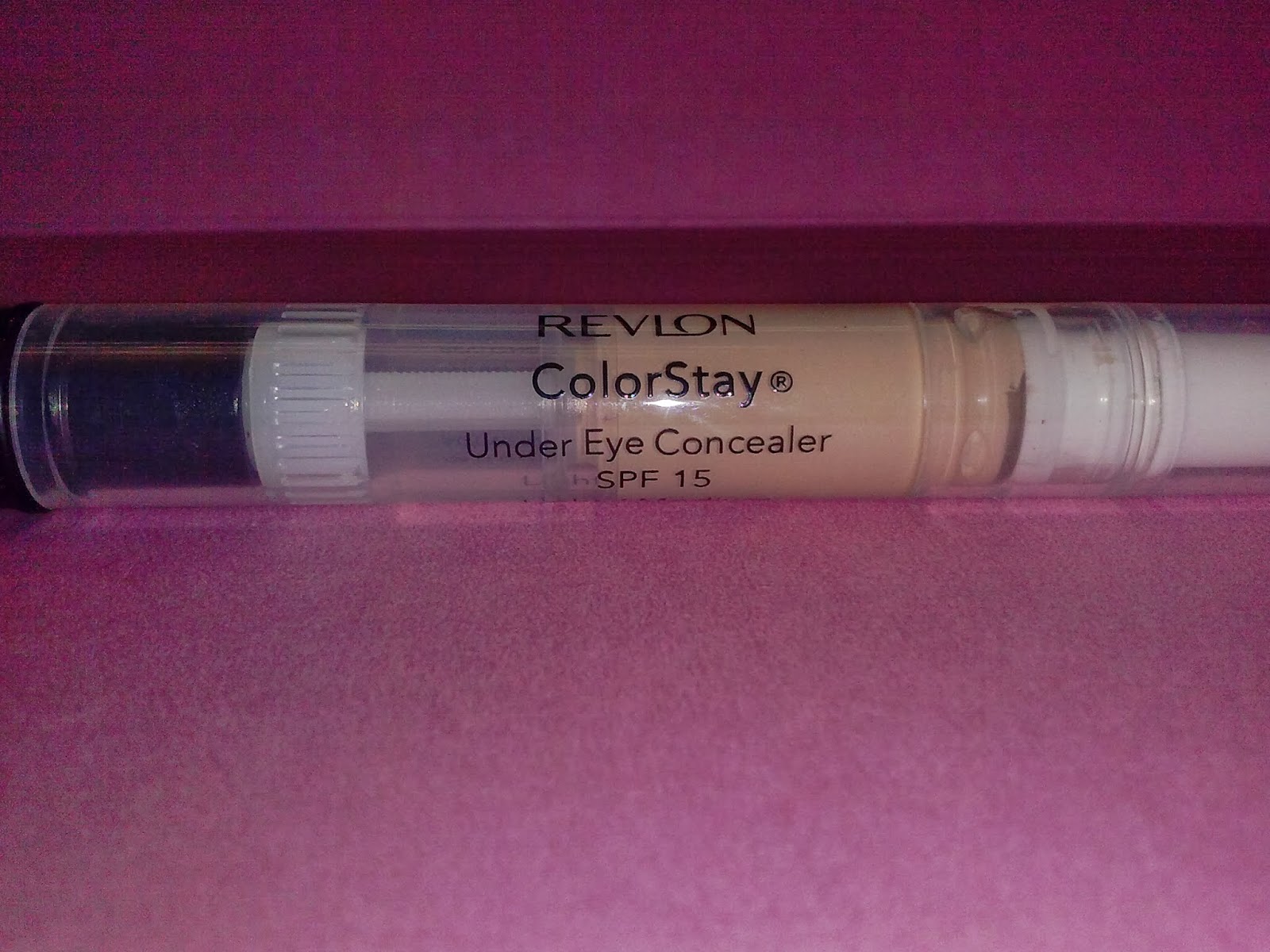 SIDEBRIGHT: Revlon ColorStay Under Eye Concealer