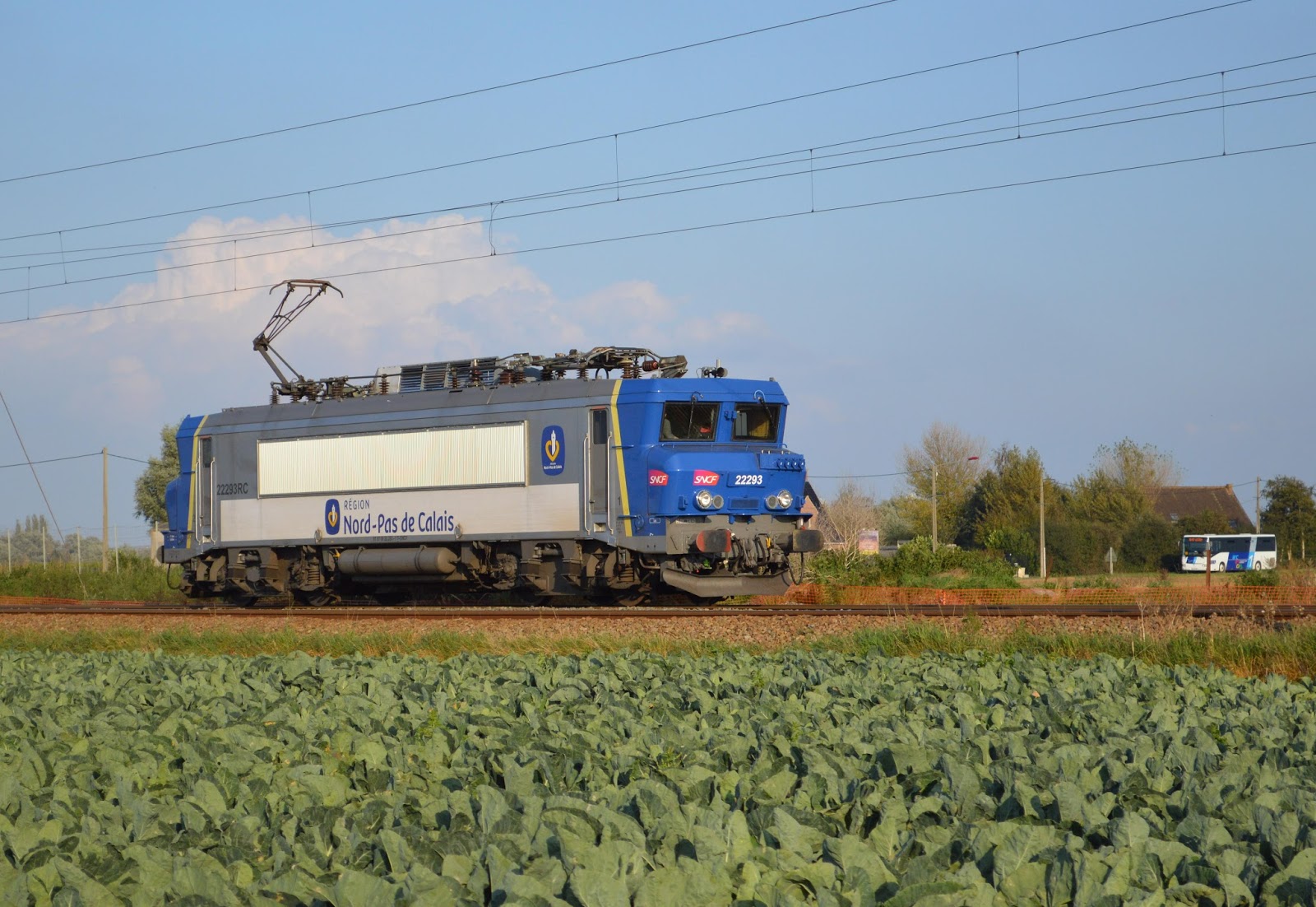 LA PASSION DU TRAIN: BB 22200 RC à Hazebrouck