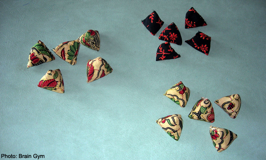 TRADITIONAL GAMES IN MALAYSIA: BATU SEREMBAN/BATU SEREMBAT