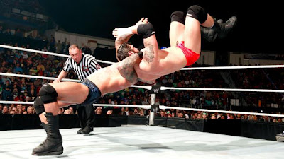 WWE In live!!!!: RANDY ORTON vs WADE BARRETT