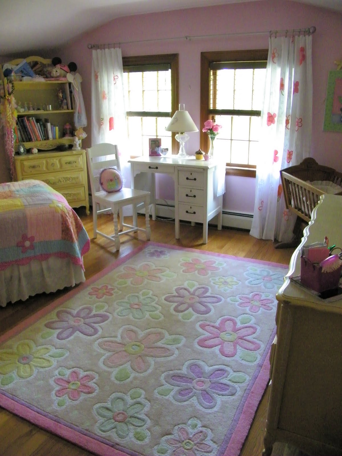Maison Decor: Elizabeth's Pink and Yellow Room