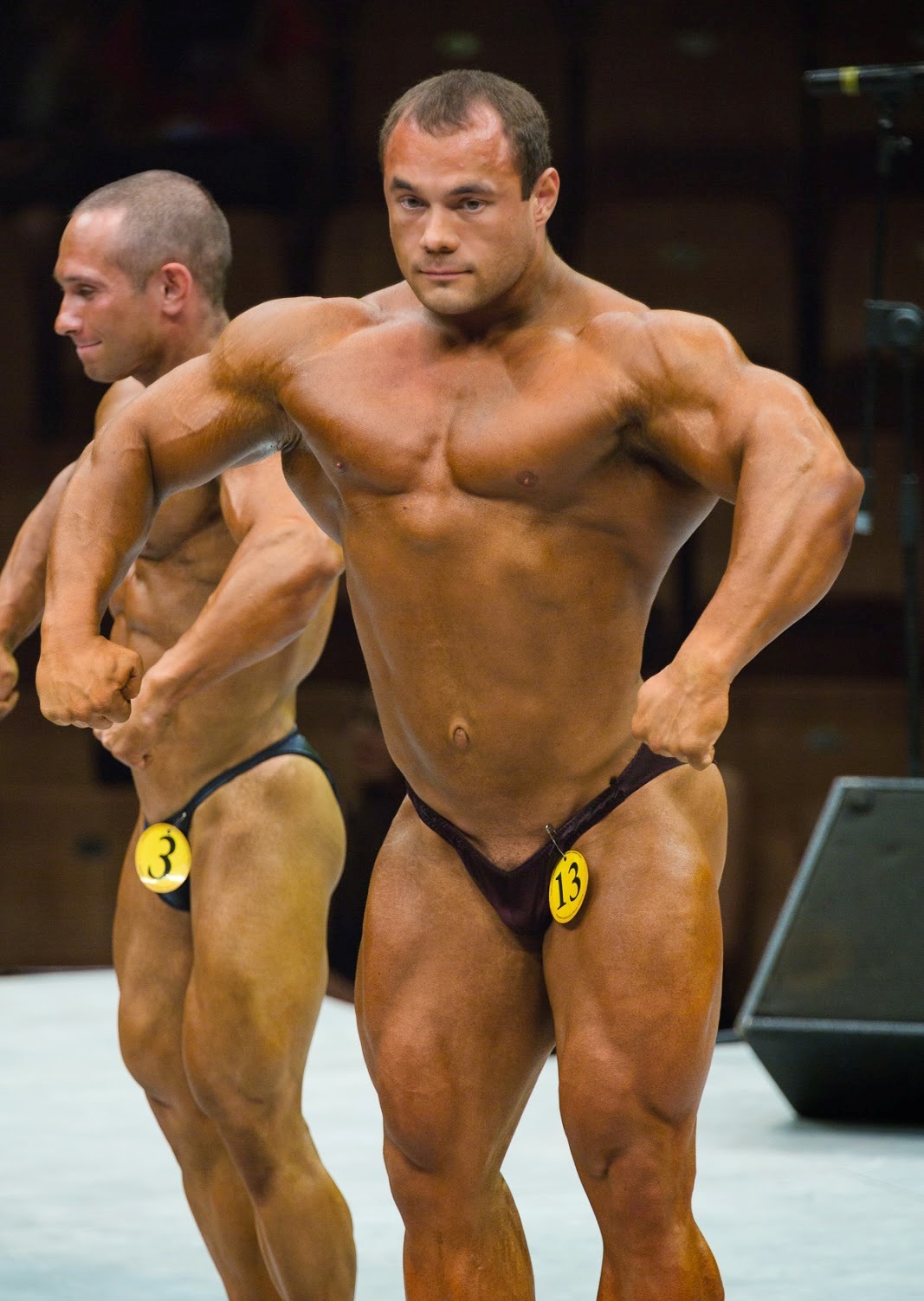 world bodybuilders pictures: soviet union russia bodybuilder vladislav kuznetsov