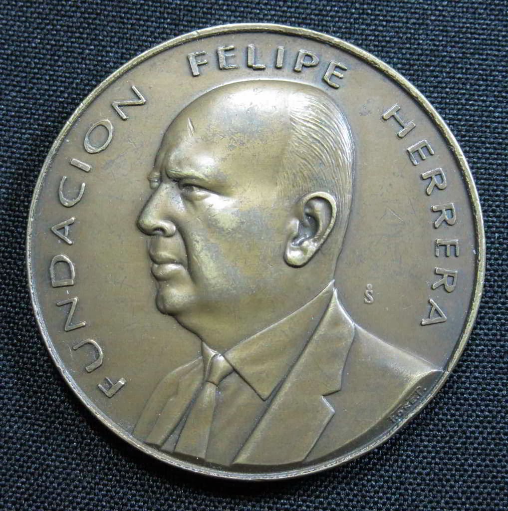 Felipe Herrera Lane | Medallas Chile