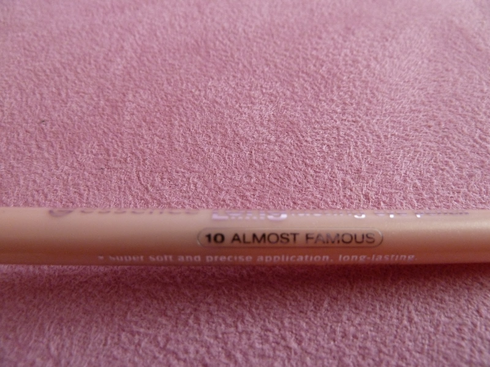 australian-beauty-review-essence-long-lasting-eye-pencil