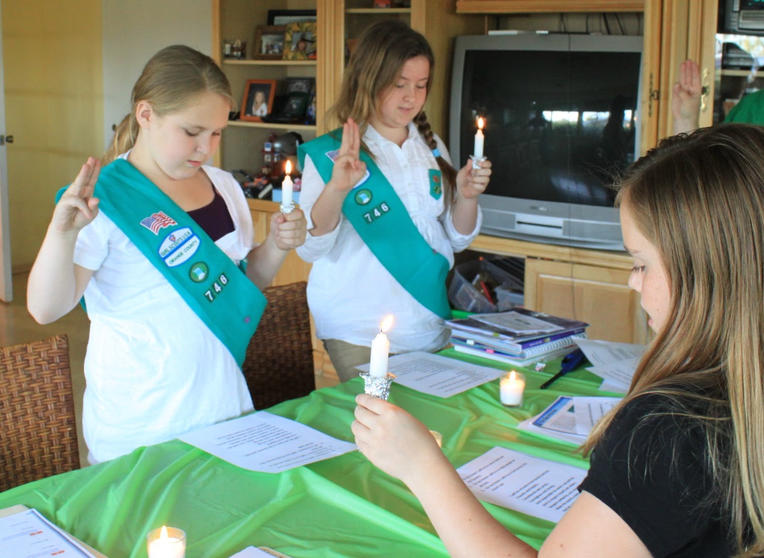 HUNTINGTON BEACH GIRL SCOUT TROOP 746: INVESTITURE AND REDEDICATION ...