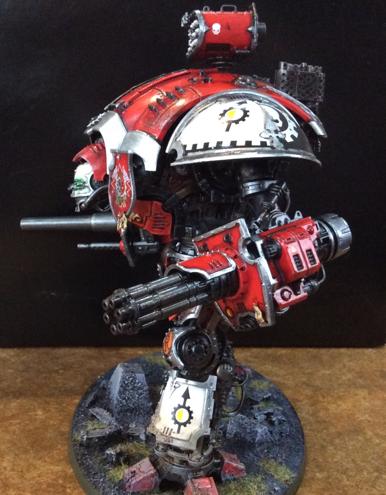 Redtoof's Mostly 40K Blog: House Taranis Knight aka Knighty McKnightface?