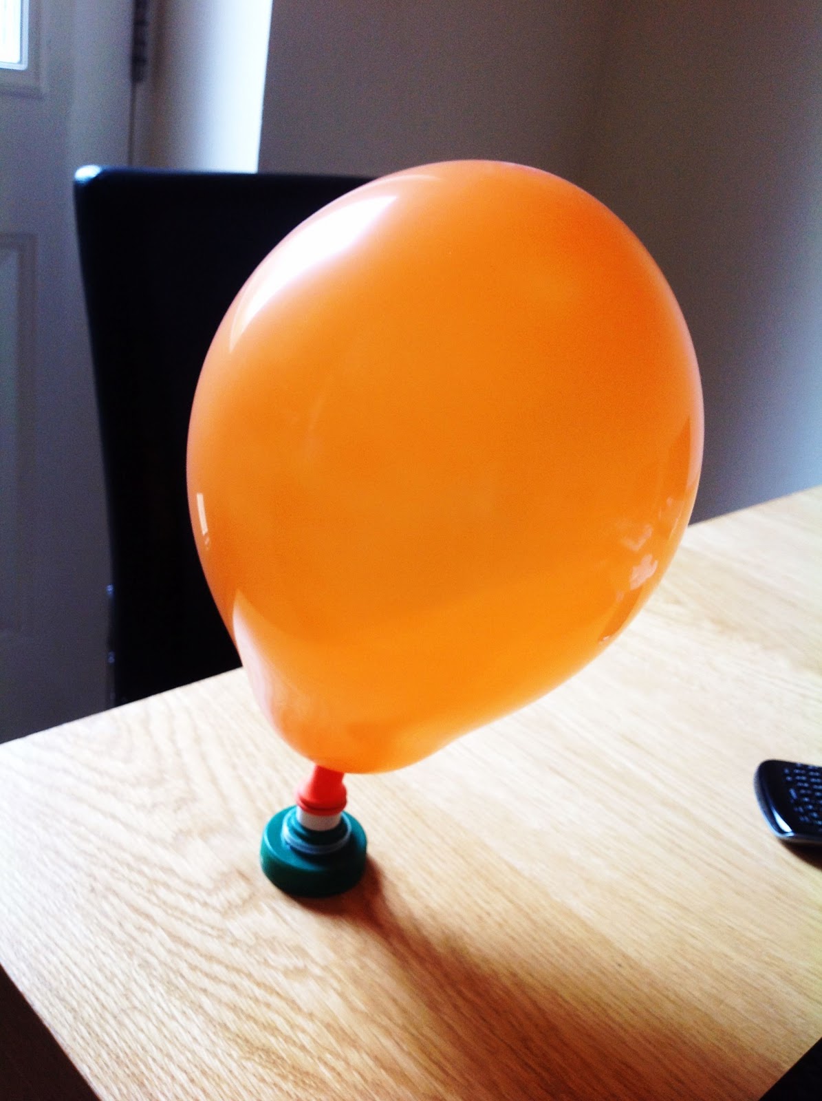 An Ordinary Life : Science: Make your own Hovercraft