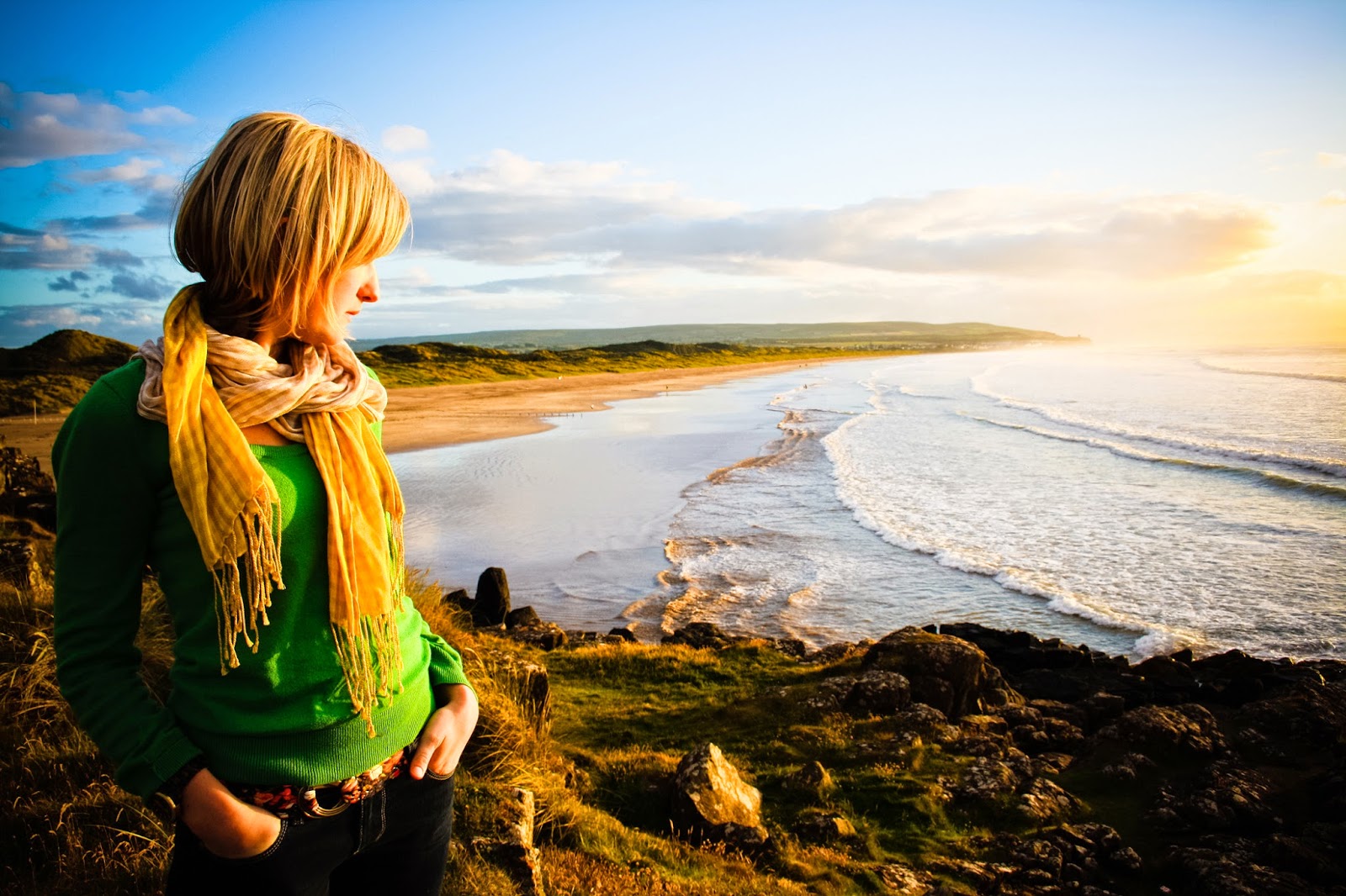 Man Page - Entertainment For Men: Sunset Girls Photo Gallery