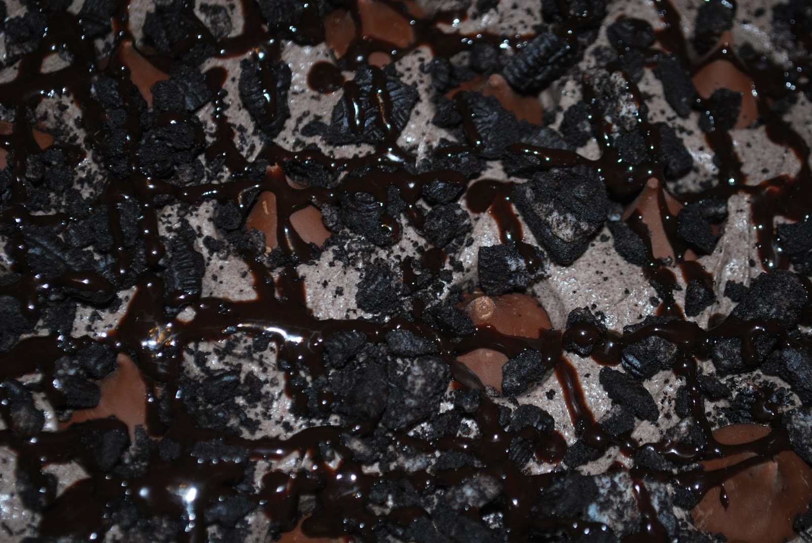 Oreo Concrete Kiss Bars