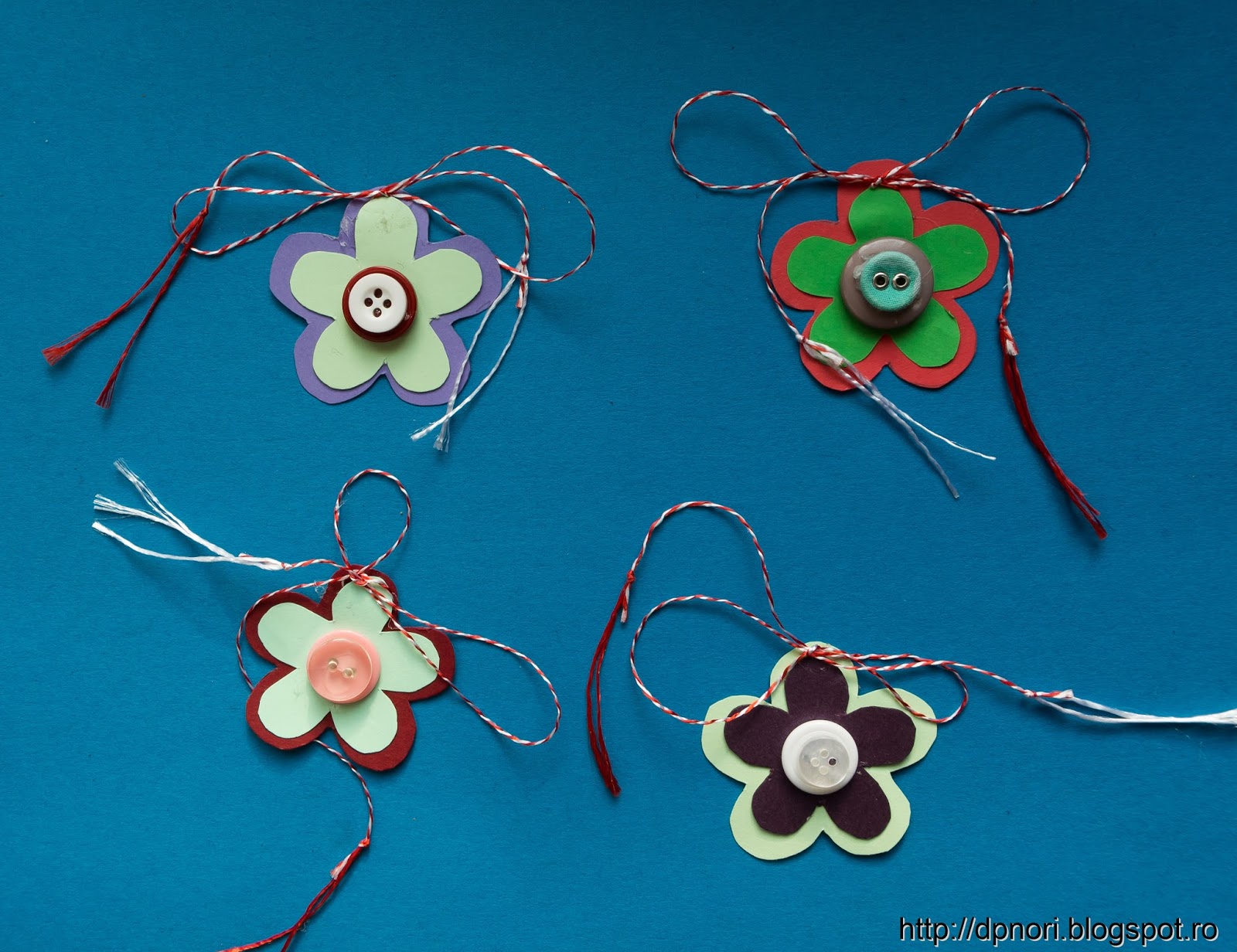 .printre nori: Martisoare cu nasturi :)