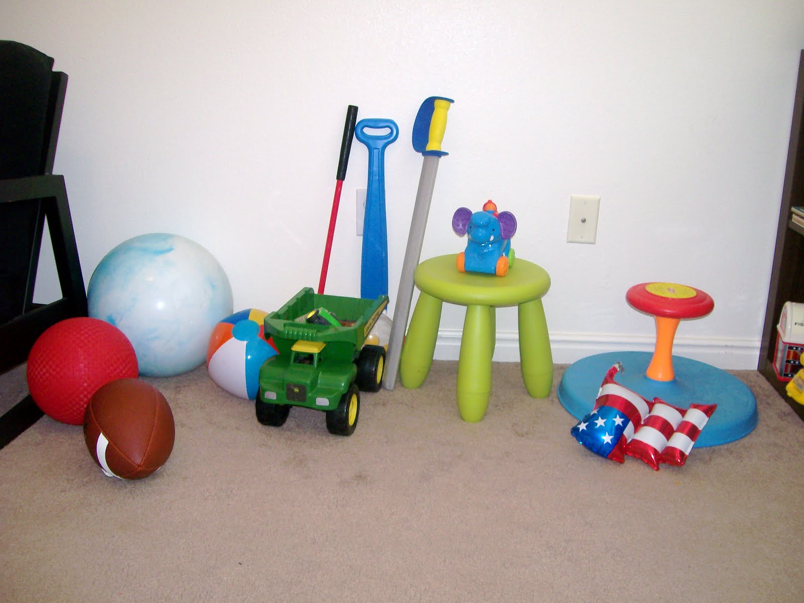 So Dang Brilliant: An Insanely Spotty House Tour: Part One, The Kids' Room