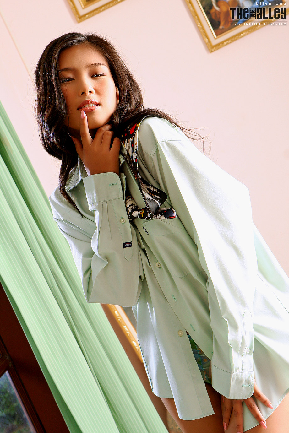 [The Black Alley] Ellen Ong Set 03