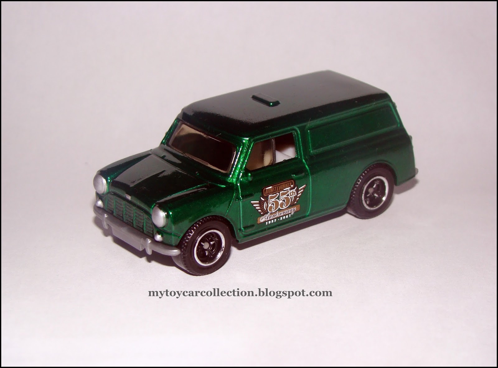 Matchbox Austin Mini Van 1965 ~ Toy Collection