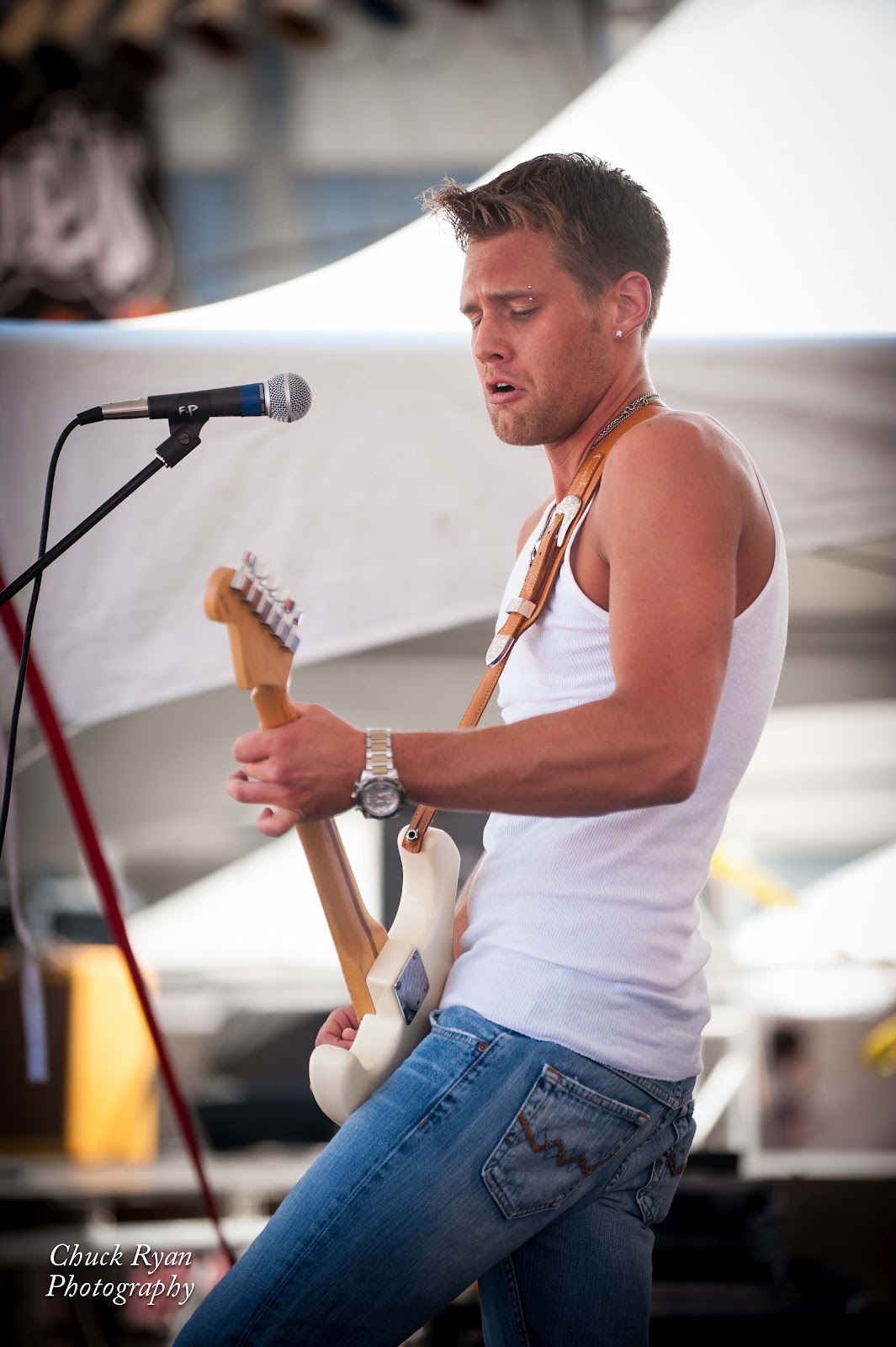 CIIcanoe...: Cole Allen / Famous Dave's BBQ & Blues Festival 2012