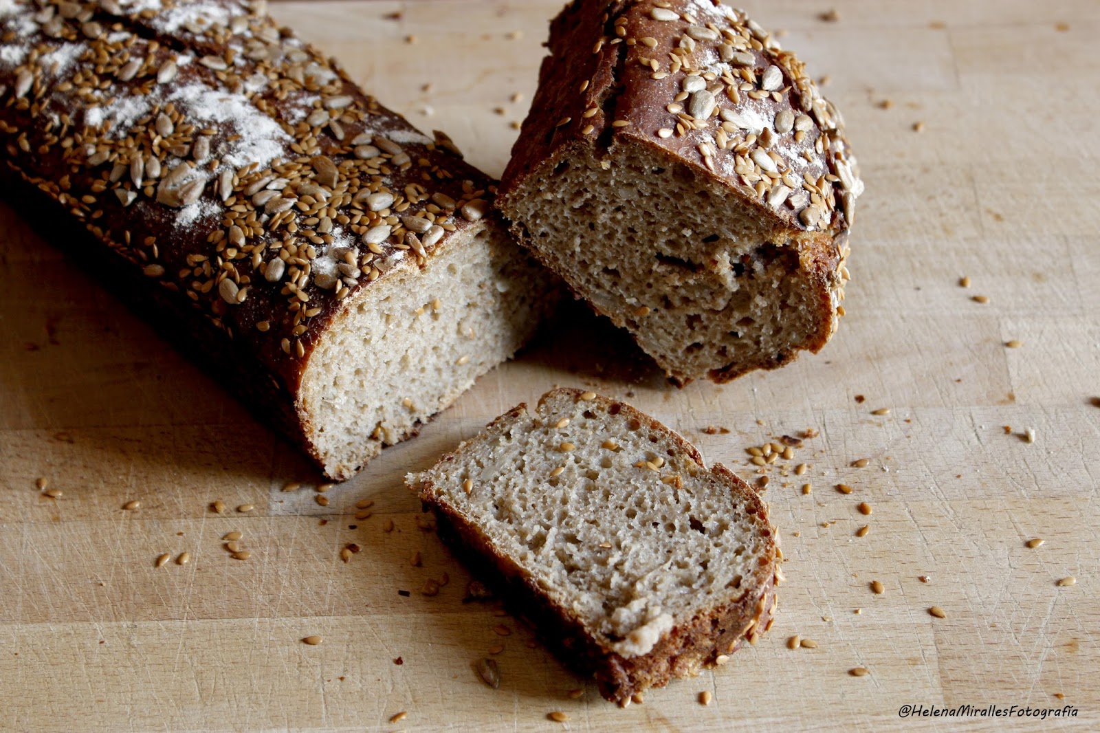 Pan "express" de centeno 100% y masa madre sin amasado