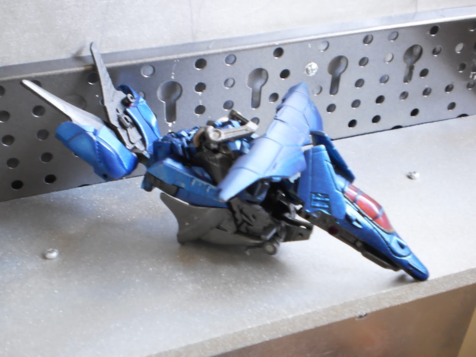 Mil robots: Transformers Custom Arcee