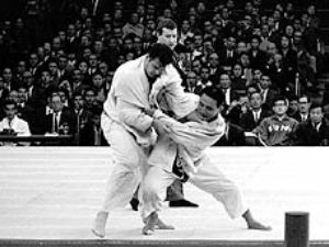 娯楽-Goraku: Le medaglie d'oro olimpiche del Giappone: judo
