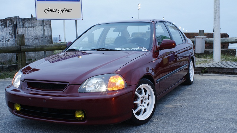 Car In The Floor: Red Devil - Civic EJ8 Vtec '98