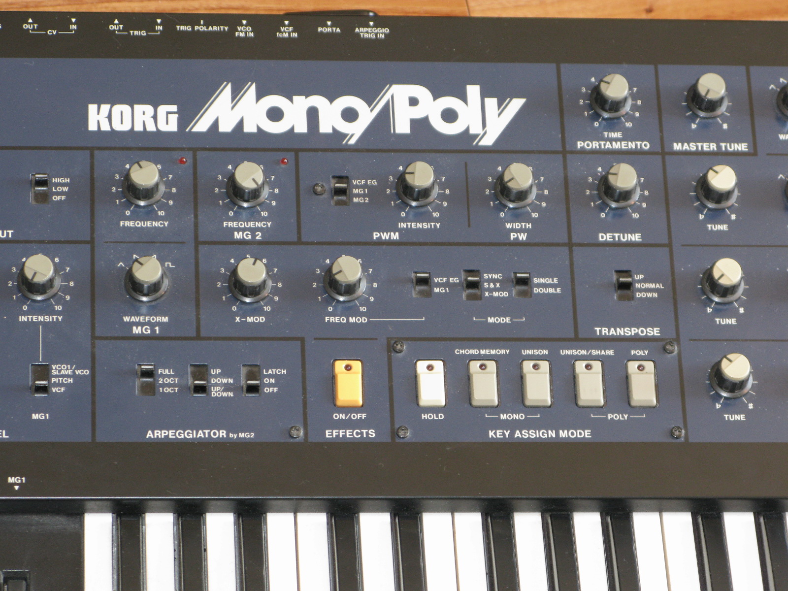 MATRIXSYNTH: Korg Mono/Poly