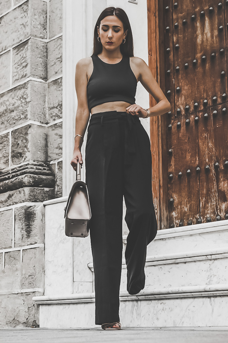 El total black nunca falla : Back To Total Black Look