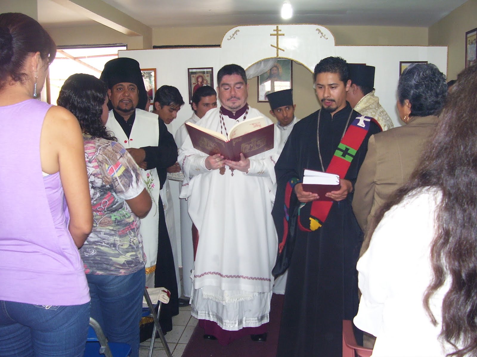 Monasterio Ortodoxo de san Basilio: Divina Liturgia Celebrada por su ...