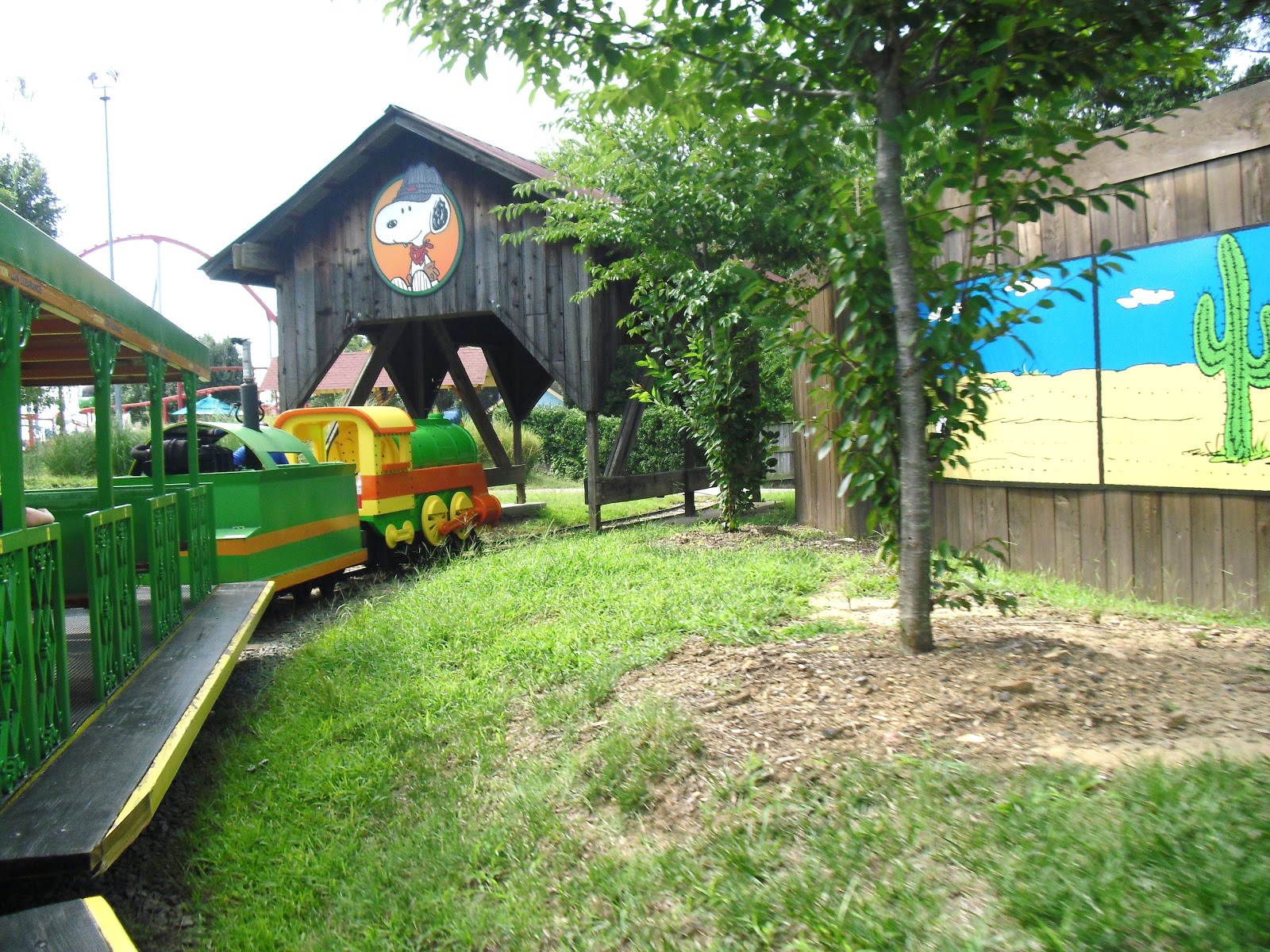 Travel NC With Kids: Favorite Family Rides at Carowinds – Top 5 Picks